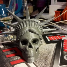 3D Printable Liberty is Dying in High Resolution! by Matt B