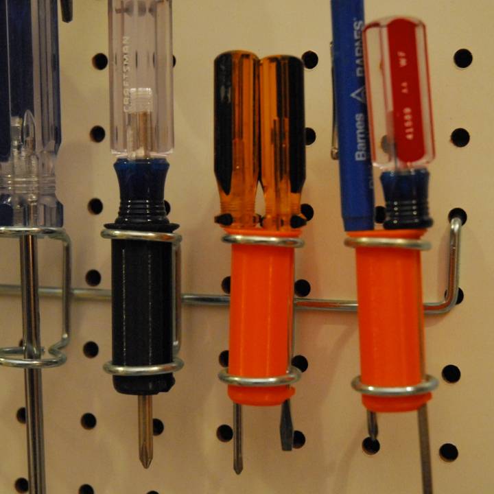 3D Printable Pegboard screwdriver insert by Neil MacAloney