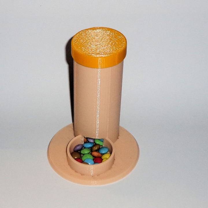 3D Printable Static Smarty Dispenser by Willem van Dreumel