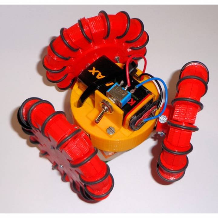3D Printable Omniwheel robot platform by Willem van Dreumel