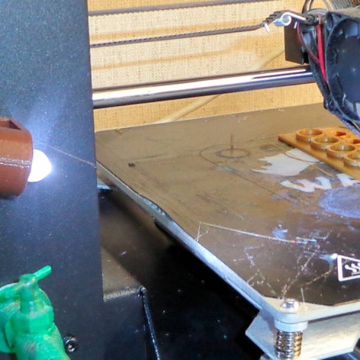 3D Printable 3D printer light by Willem van Dreumel
