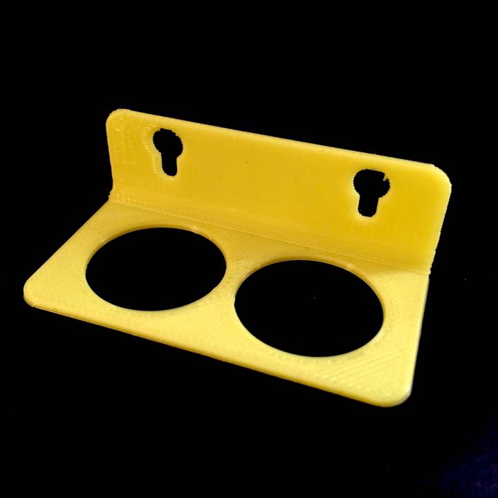 3D Printable Reptile Feeding Ledge by Jeffrey Ribeiro