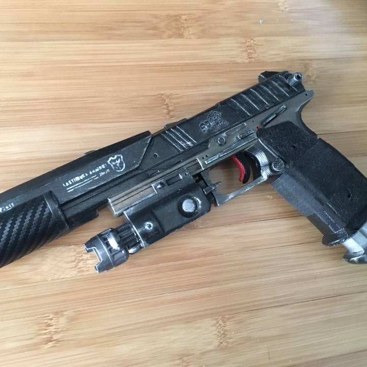 3D Printable Titanfall - Smart Pistol from titanfall 1 by james mcintosh