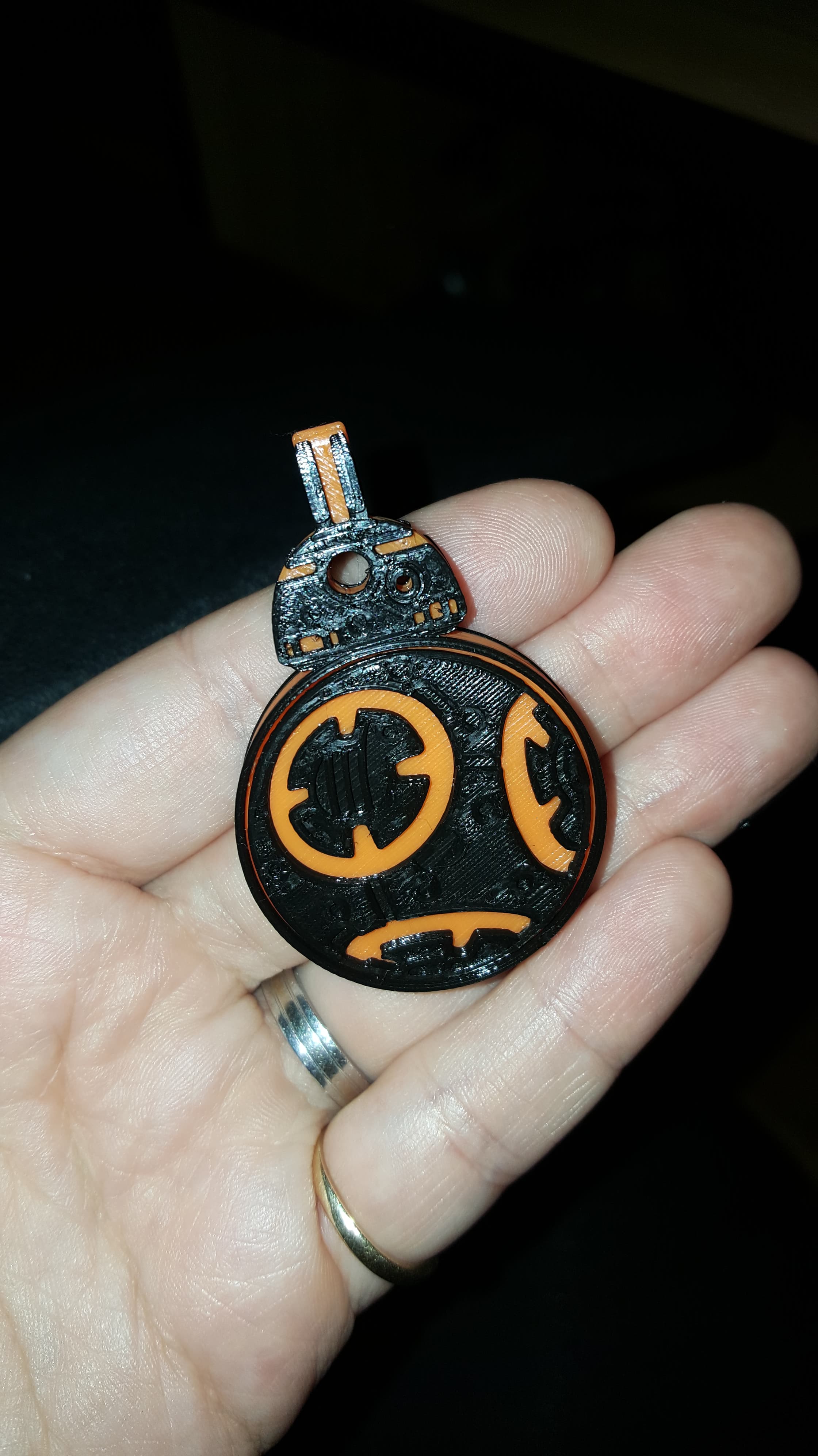 3D Printable Rotating BB8 Droid And BB8 Key Fob by Muzz64