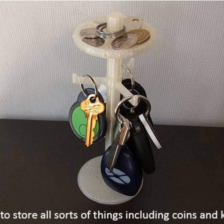 3D Printable Spinning Stand by Muzz64