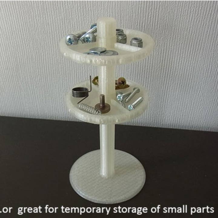3D Printable Spinning Stand by Muzz64