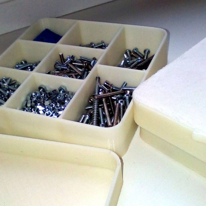 3D Printable Organizer by saschai