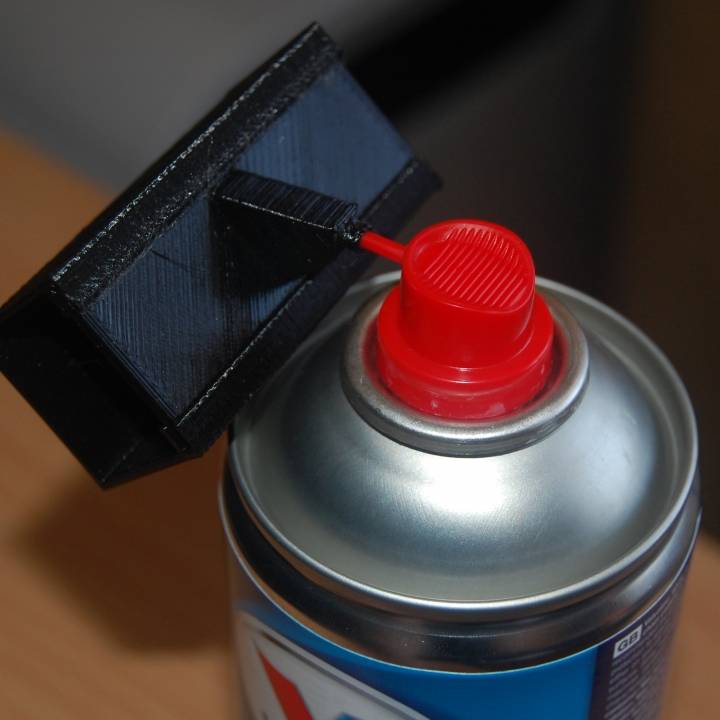 3D Printable Motorcycle Chain lube accessory by Zsolt