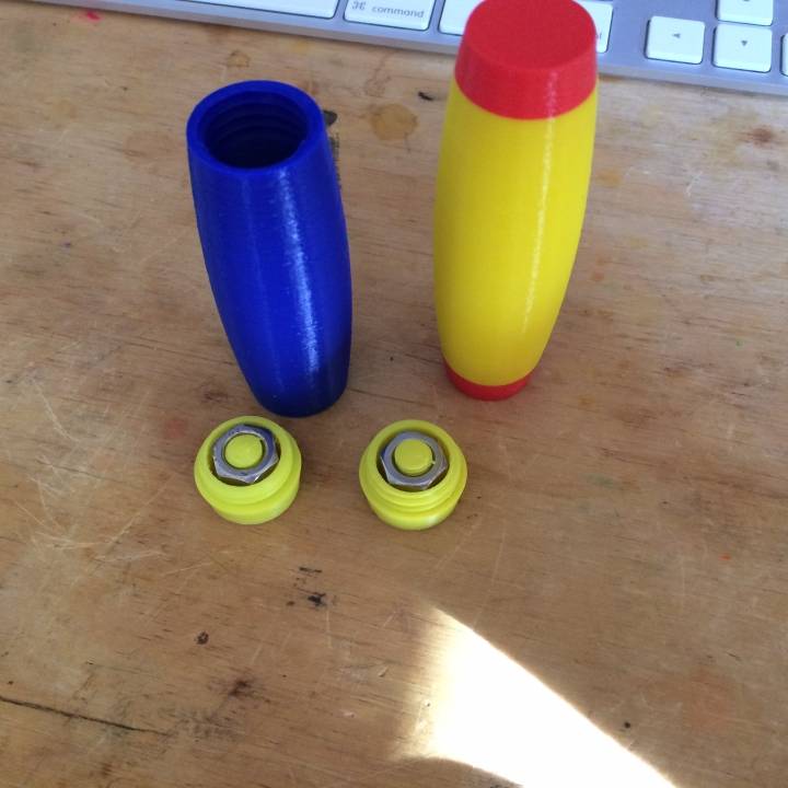 3D Printable Rolling Stick Thingie by thom lamourine