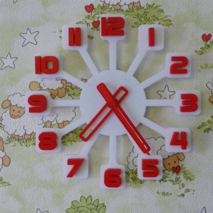 3D Printable Clock by Denis