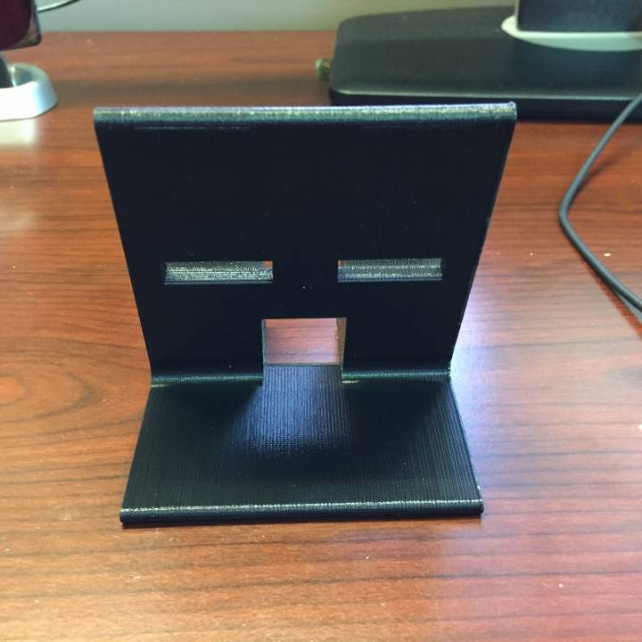 3D Printable Nintendo Switch Stand by Andrew Comer