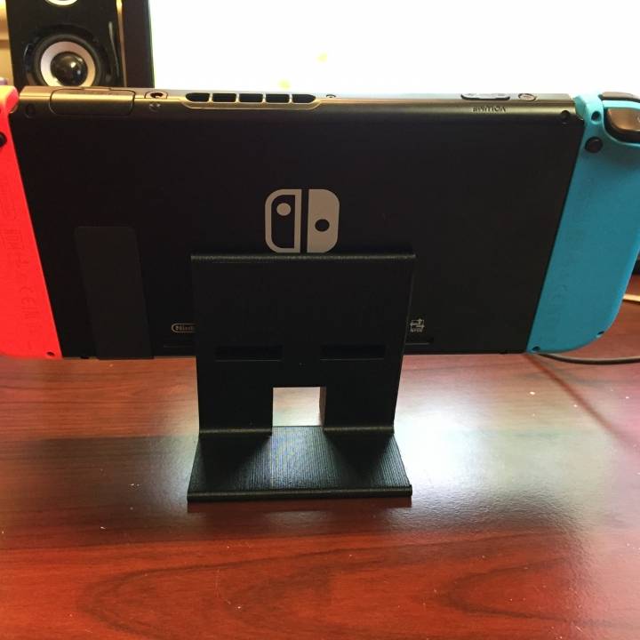 3D Printable Nintendo Switch Stand by Andrew Comer