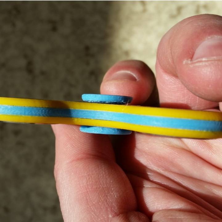 3D Printable Two color (separate printing) spinner by Dmitry Bychkov