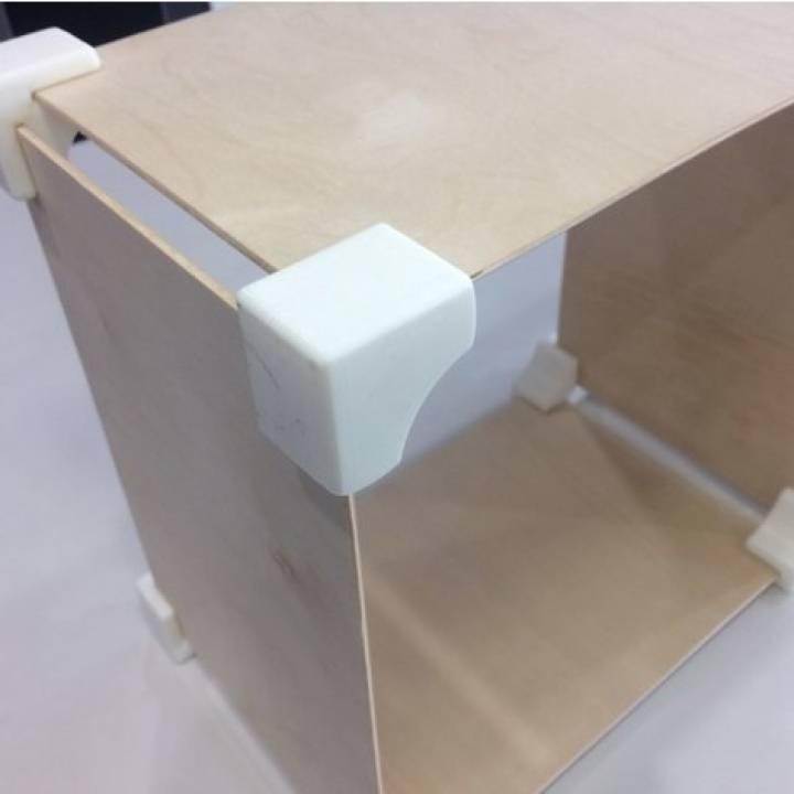 3D Printable Plywood Box Joint (3mm thick) by Jaeman Park