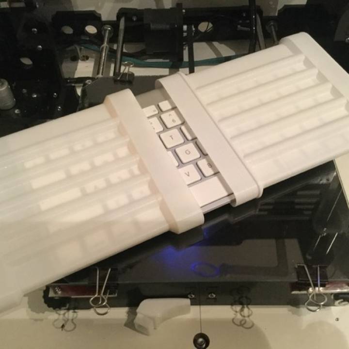 3D Printable Apple Wireless Keyboard case by Gerry Bertrand