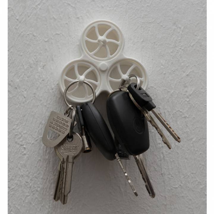 3D Printable Key holder by Frédéric Callondann