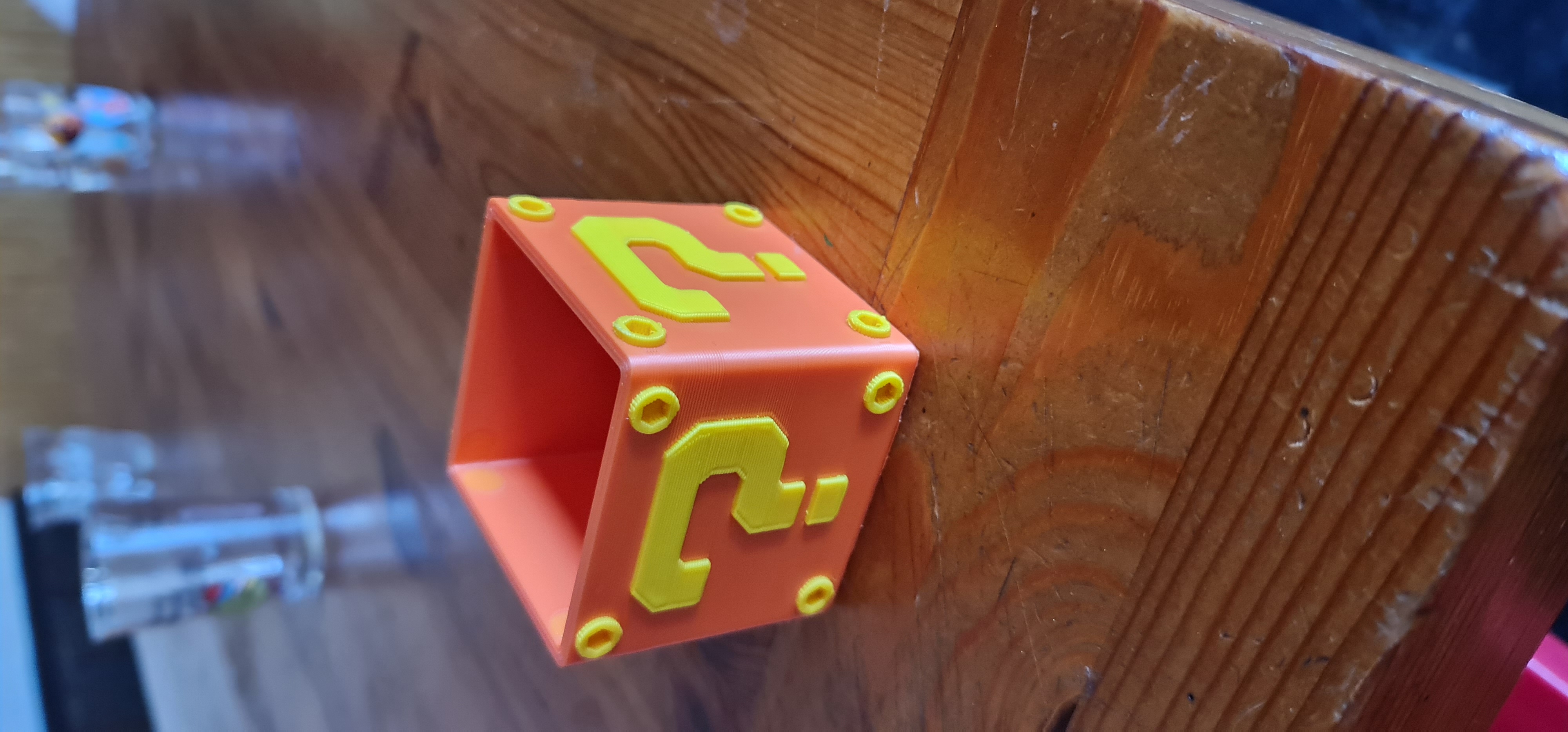 3D Printable Mario box by 3D-IN