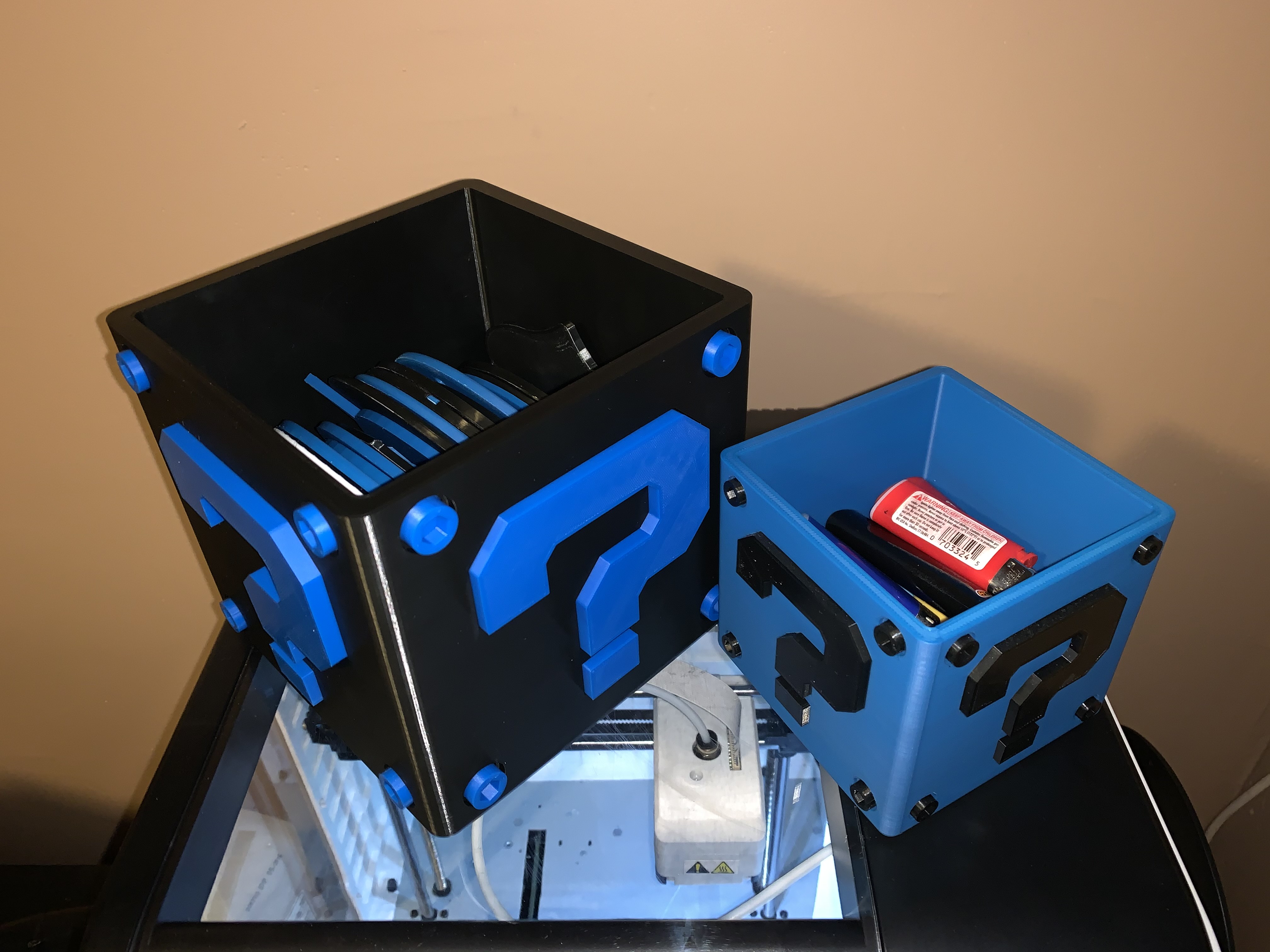 3D Printable Mario box by 3D-IN