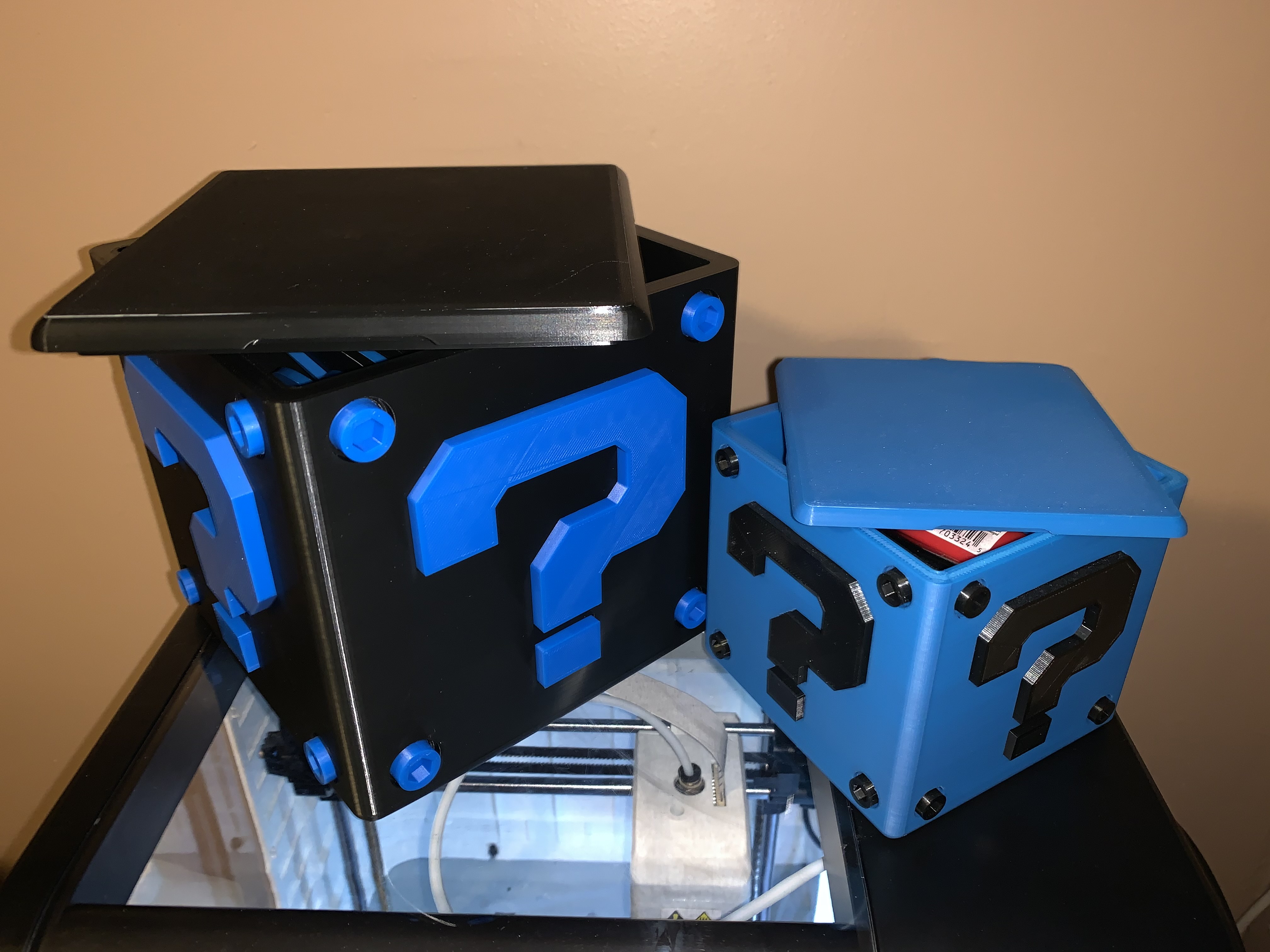 3D Printable Mario box by 3D-IN