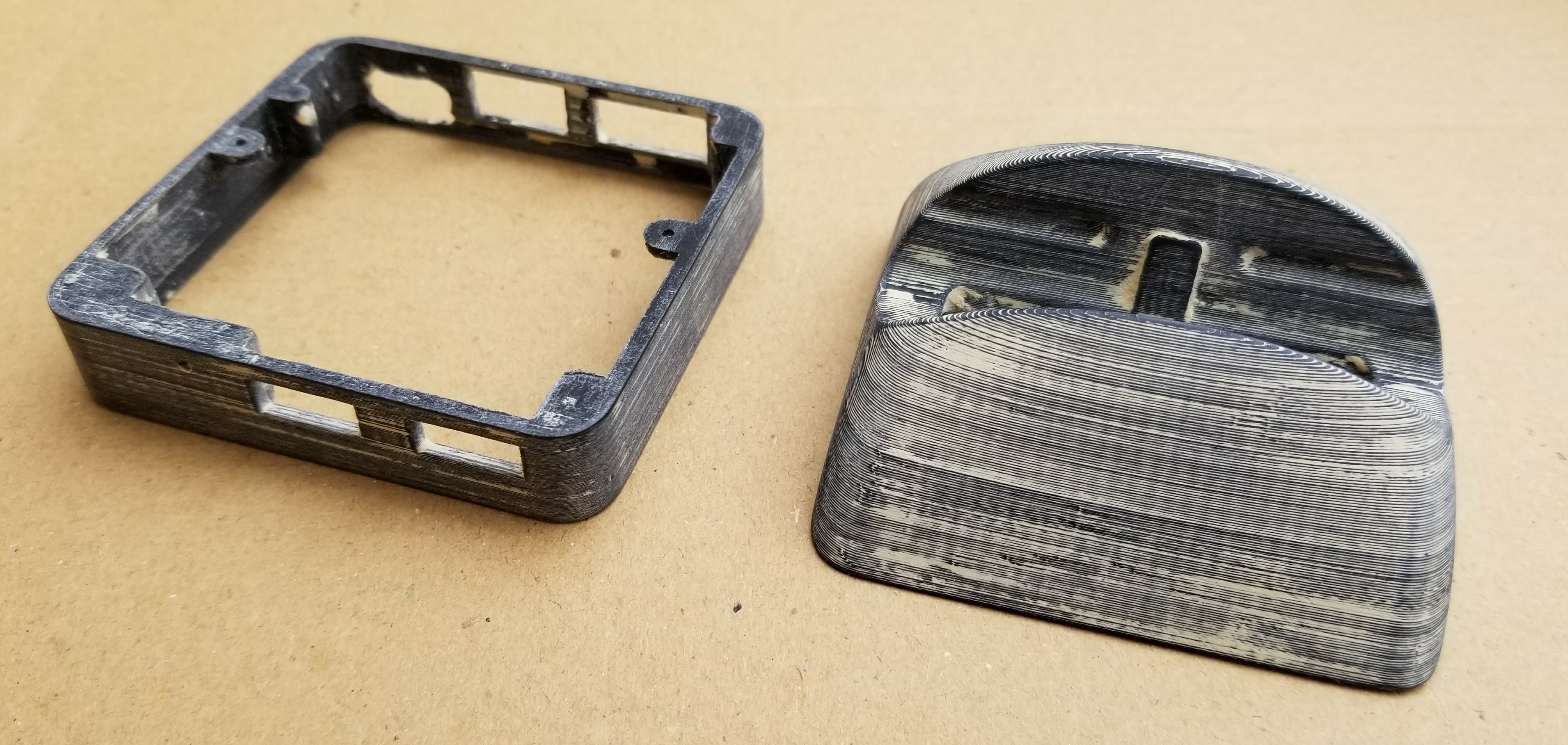 3D Printable Mini Nintendo Switch docking station by Elroy Andela