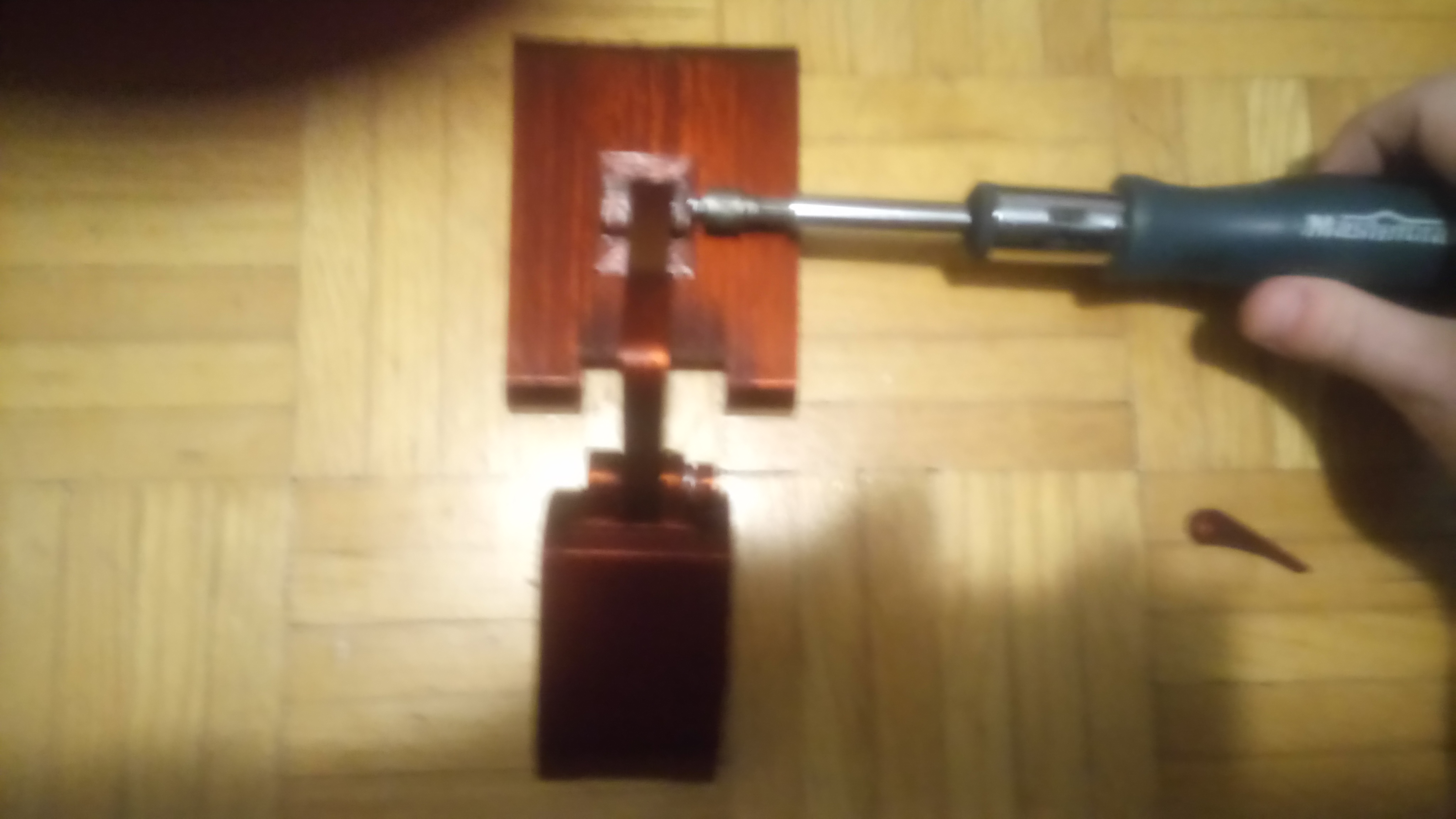 3D Printable Switch Pro Holder_V2 by Jeremy Delisle