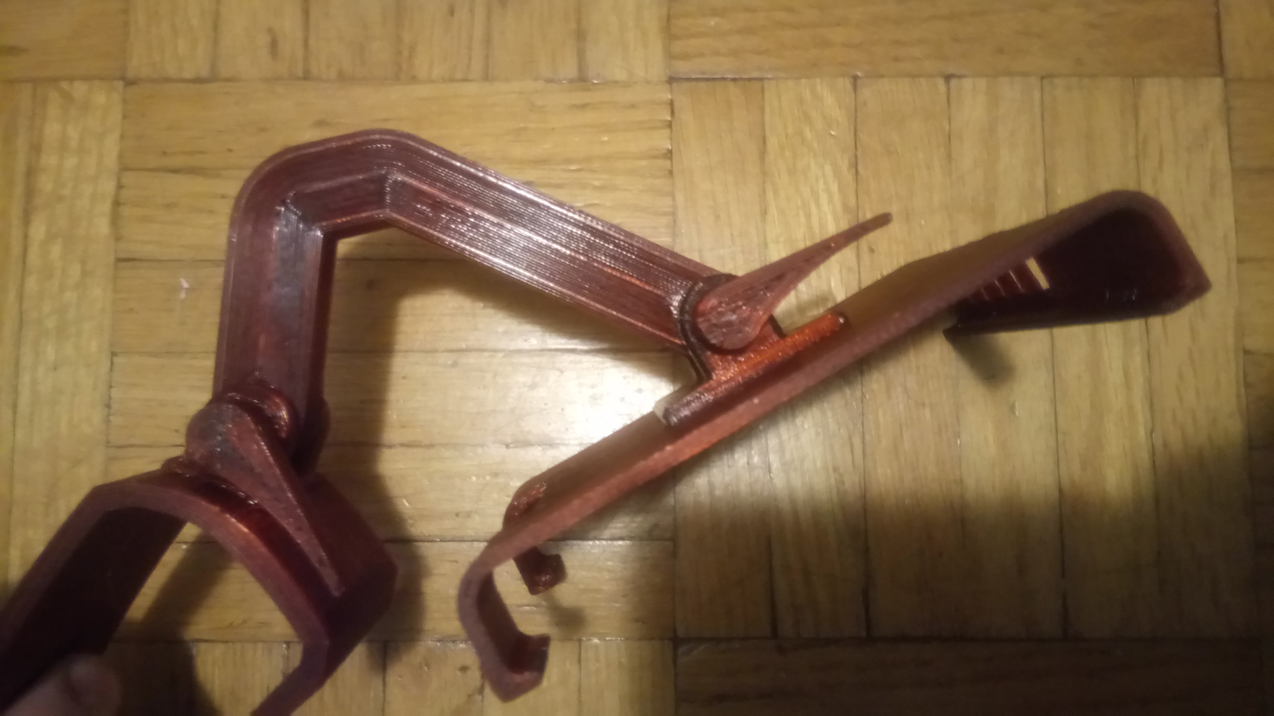 3D Printable Switch Pro Holder_V2 by Jeremy Delisle