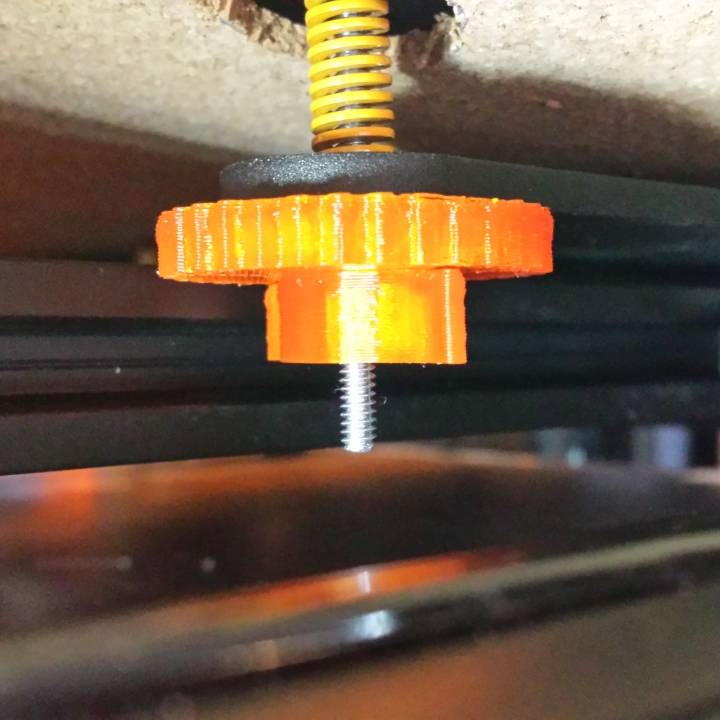 3D Printable Bed leveling locking nuts by JONATHAN LAVOIE-COPELAND