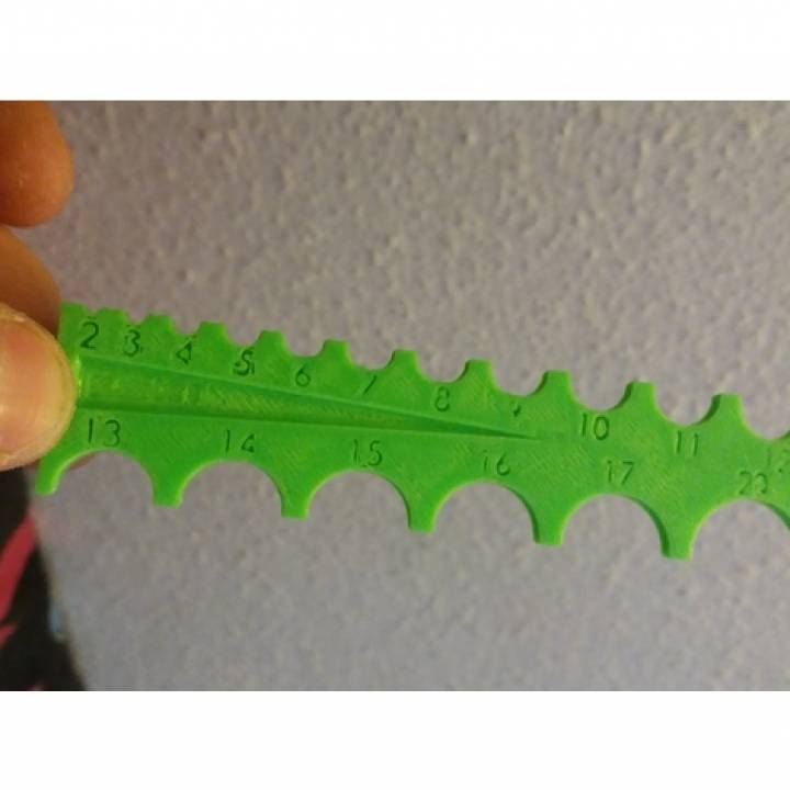 3D Printable Radius ruler / régle pour rayon by Jimmy T