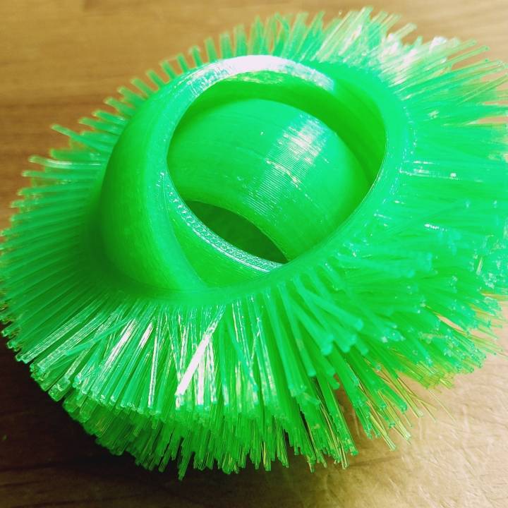 3D Printable Hary Gyro with 3 rings to play by Steffen Quievreux