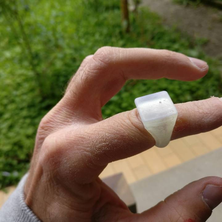 3D Printable Edgeless Square Ring by jose alfredo