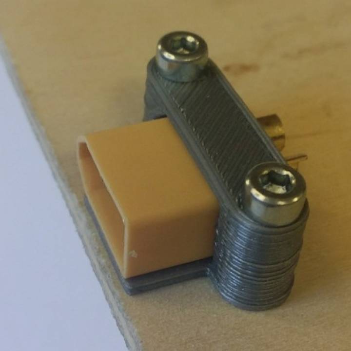 3D Printable XT60/XT30 mount by Kjell Kernen