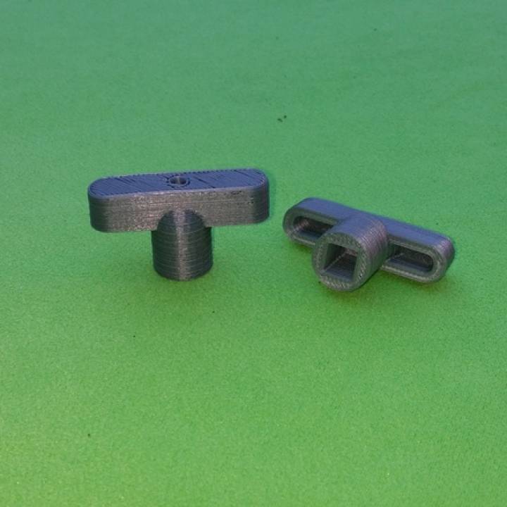 3D Printable Small Outdoor Faucet key handle by Kjell Kernen