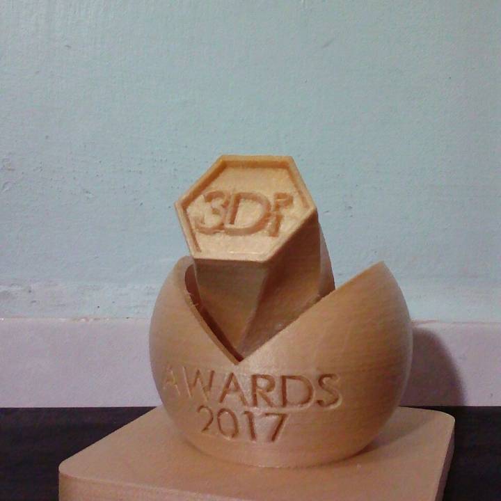 3D Printable Trophy by Andres Quijas