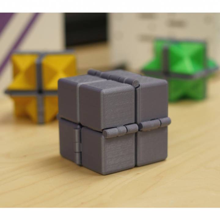 3D Printable Multi-Color Fidget Star by Mosaic Manufacturing