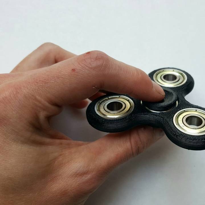 3D Printable Rounded Fidget Spinner w/ 608 Bearings! by 3D Central