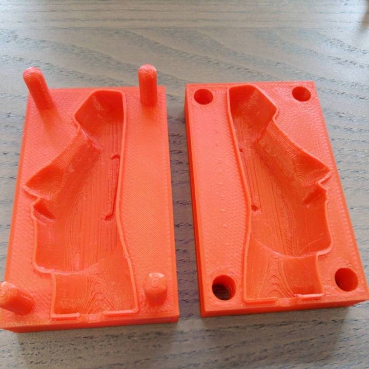 3D Printable Maoi Head Mould for Modelling Clay by Alexandre Bordez