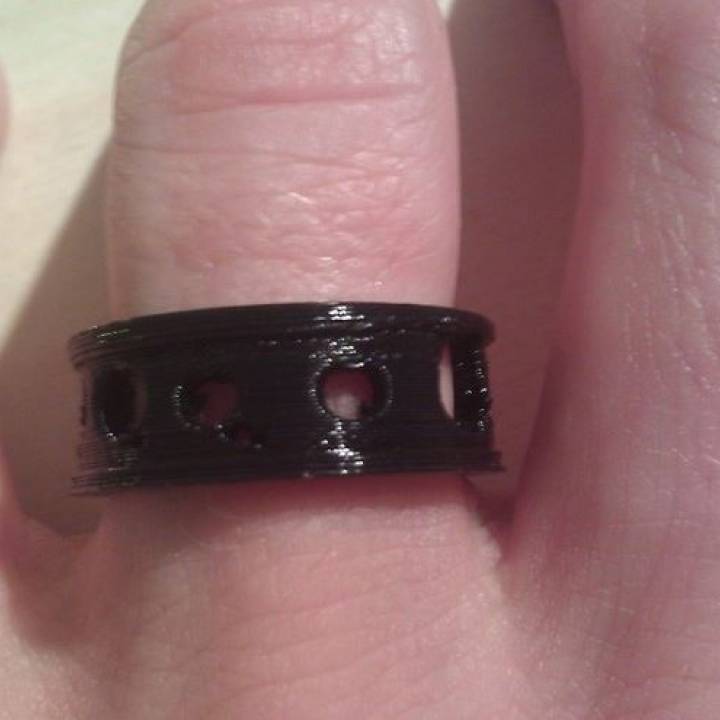 3D Printable My Customized Random Ring by Roman Hegglin
