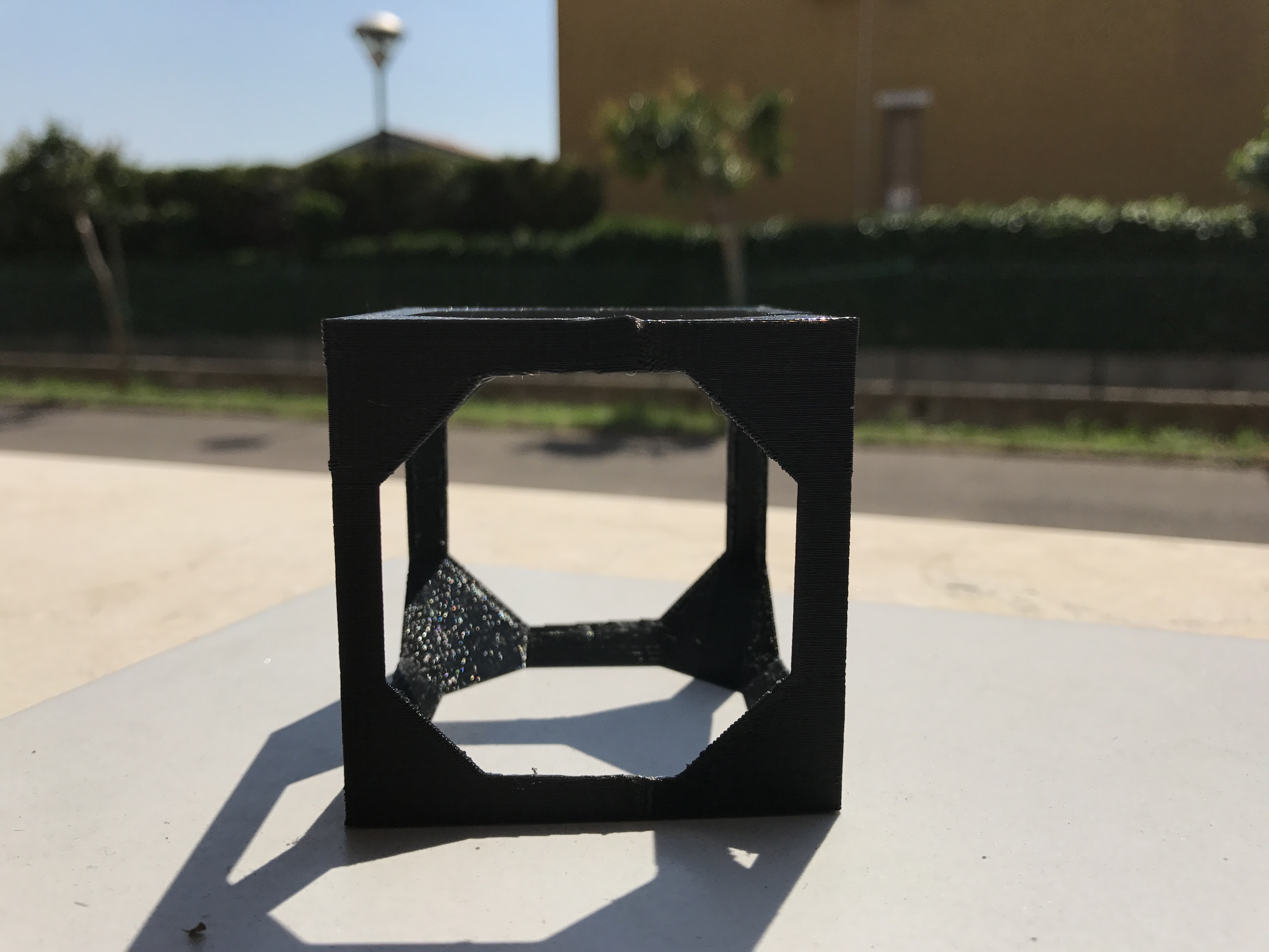 3D Printable Hollow Cube by MakeVr