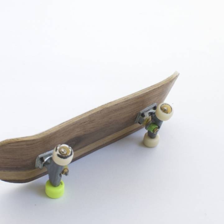 3D Printable FINGERBOARD MOLD by Johan Link
