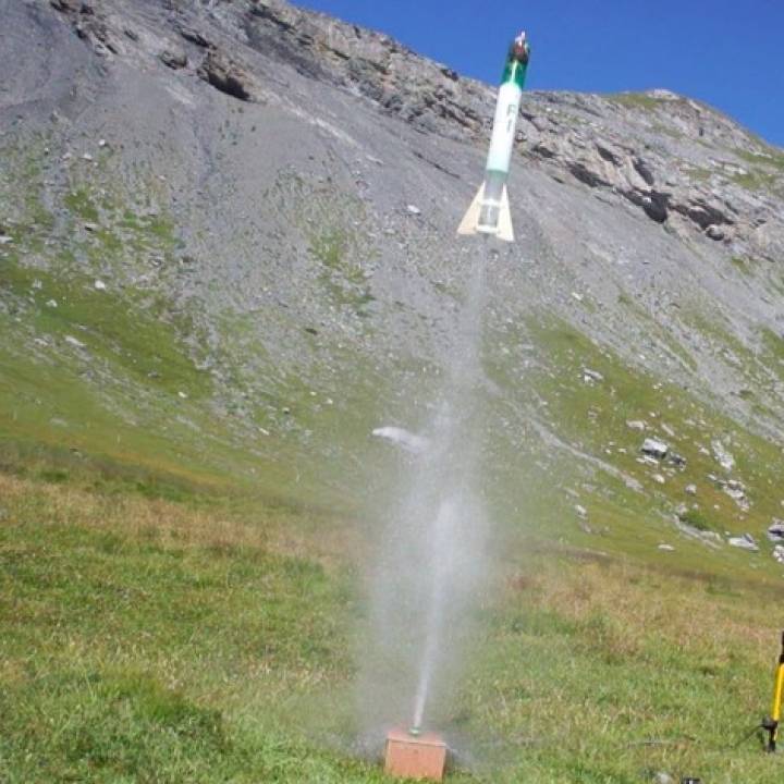 3D Printable water rocket by Johan Link