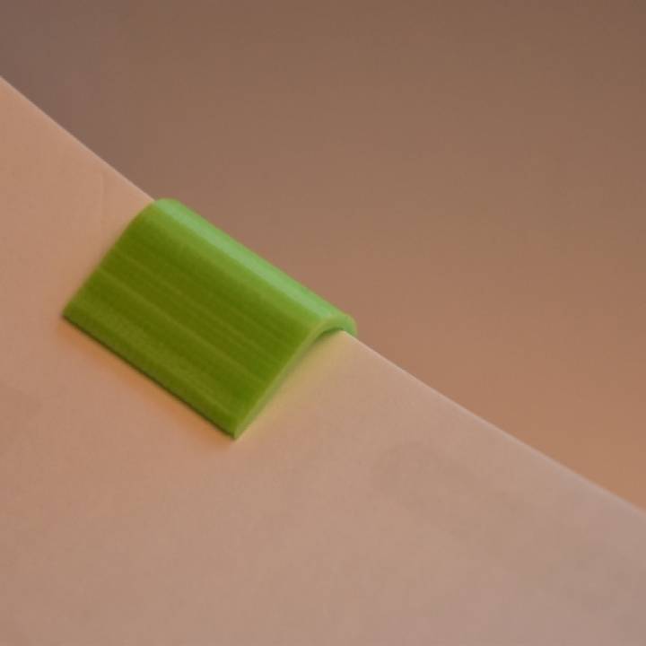 3D Printable Clip for paper by Johan Link