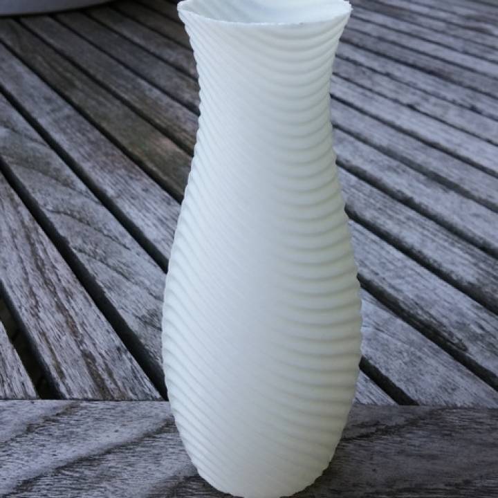 3D Printable Wave vase by PRATRIK