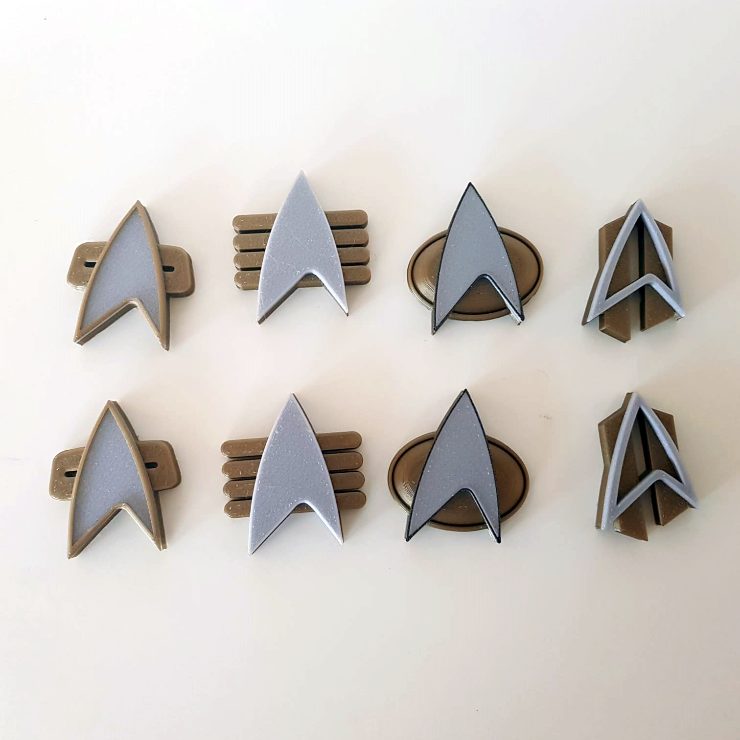 3D Printable Starfleet Com Badges by Paul Songer