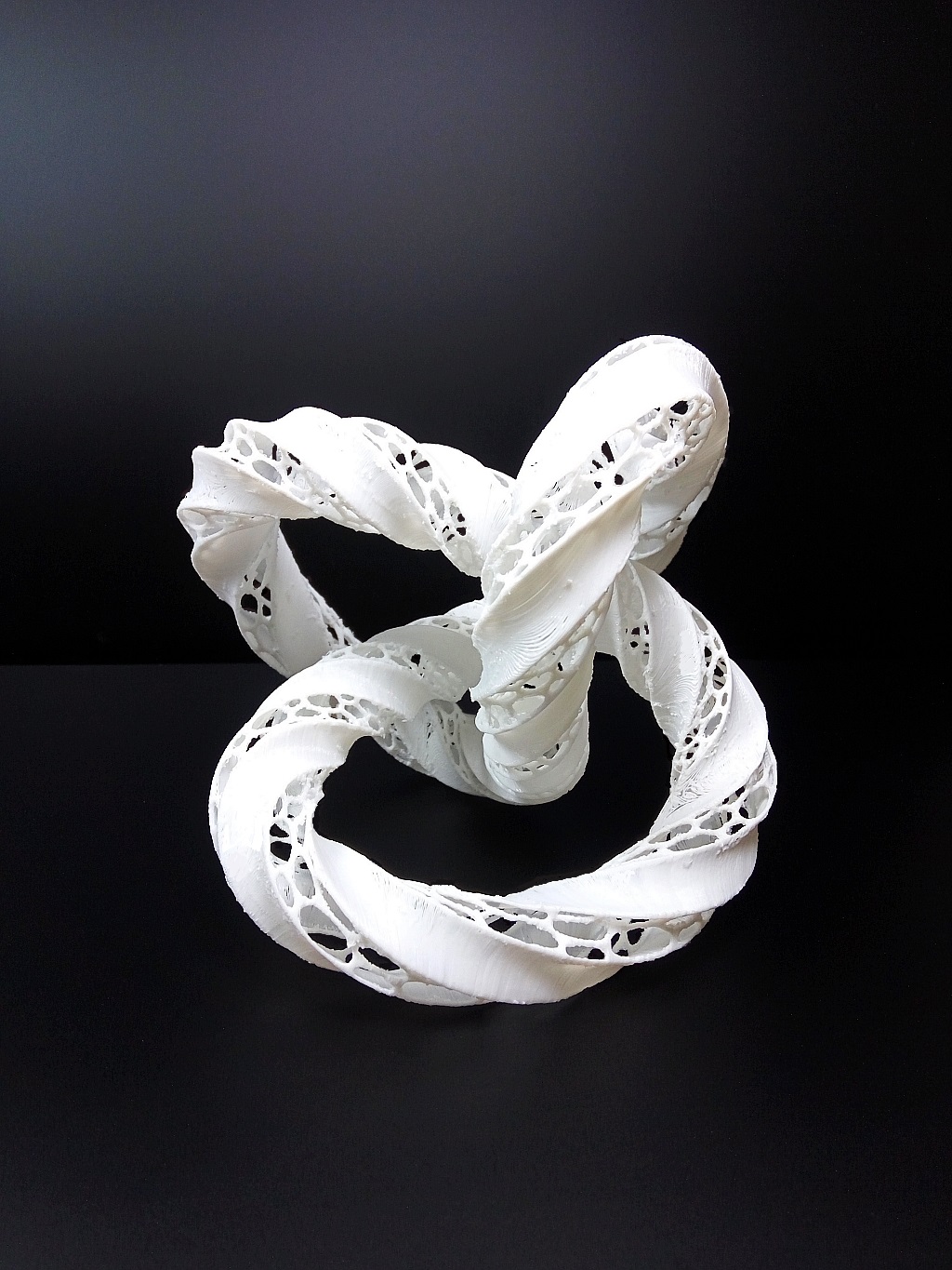 3D Printable Twisted Trefoil Knot by Dan O'Connell