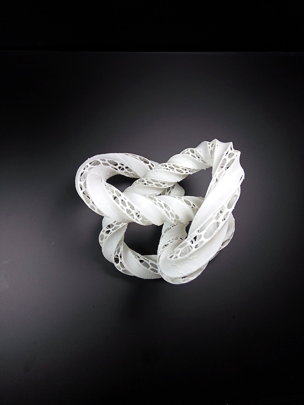 3D Printable Twisted Trefoil Knot by Dan O'Connell