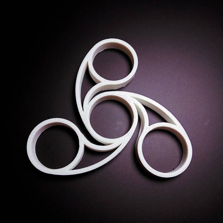 3D Printable Multi-color Spinner Frame by Noah Falbaum