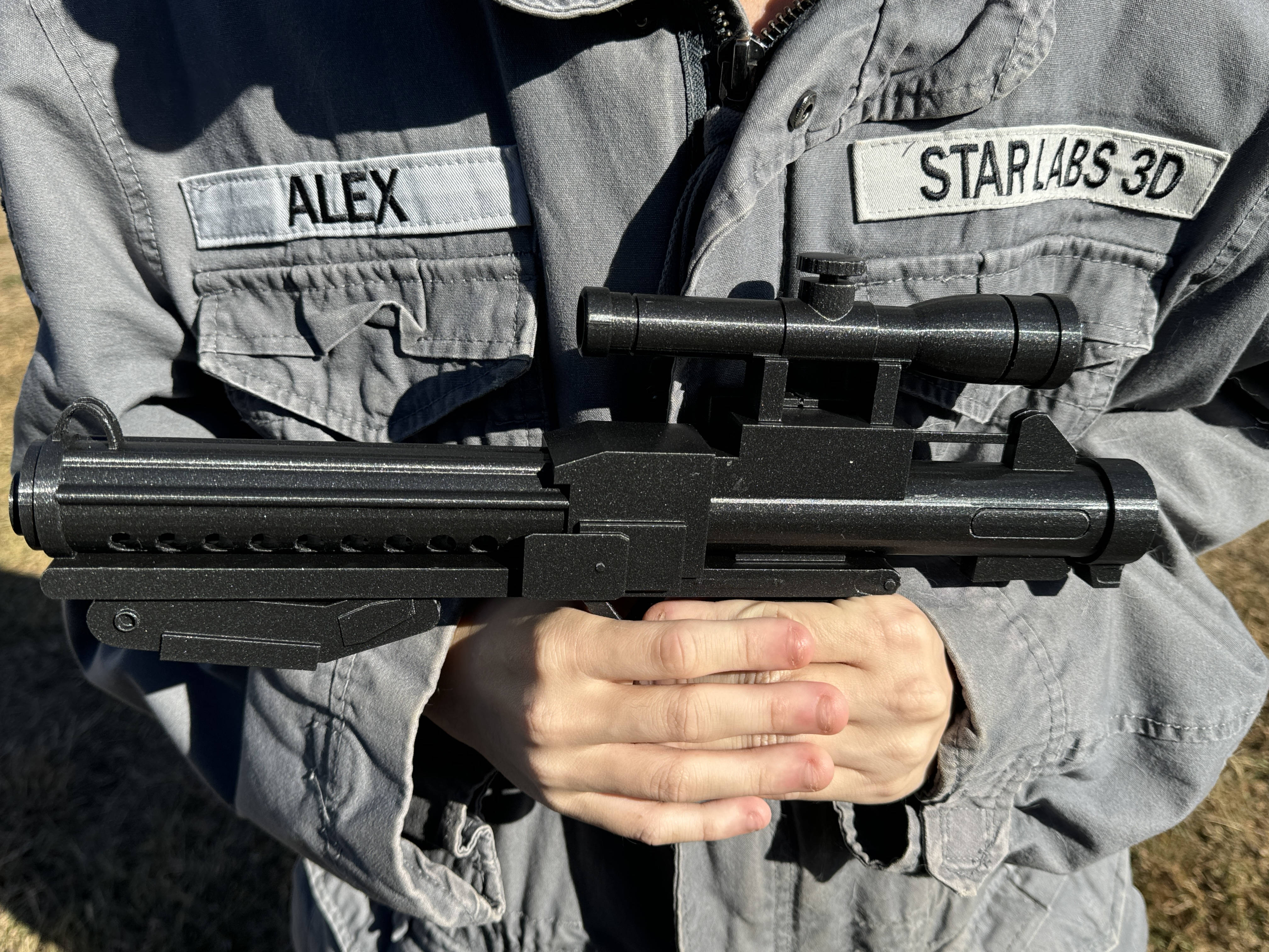 3D Printable Mini F-11D Blaster Rifle replica by Jayden