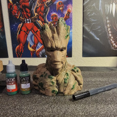 3D Printable Stand for Groot bust by Bob Justice