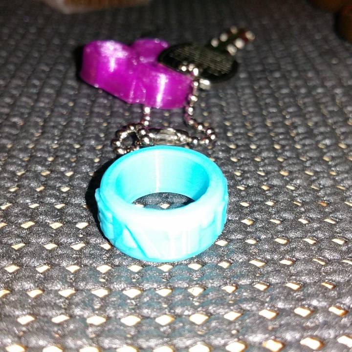 3D Printable gate keychain by Daniel Stinebaugh