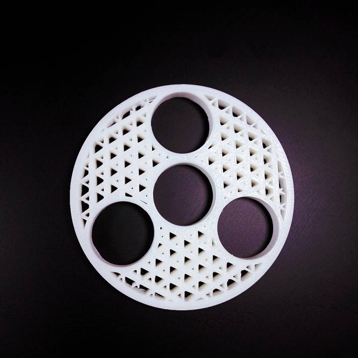3D Printable Vector Spinner by Kai H